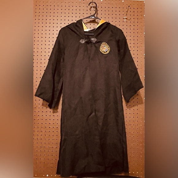 Costumes | Kids Size M 78 Harry Potter Robe Hogwarts Wizarding World ...